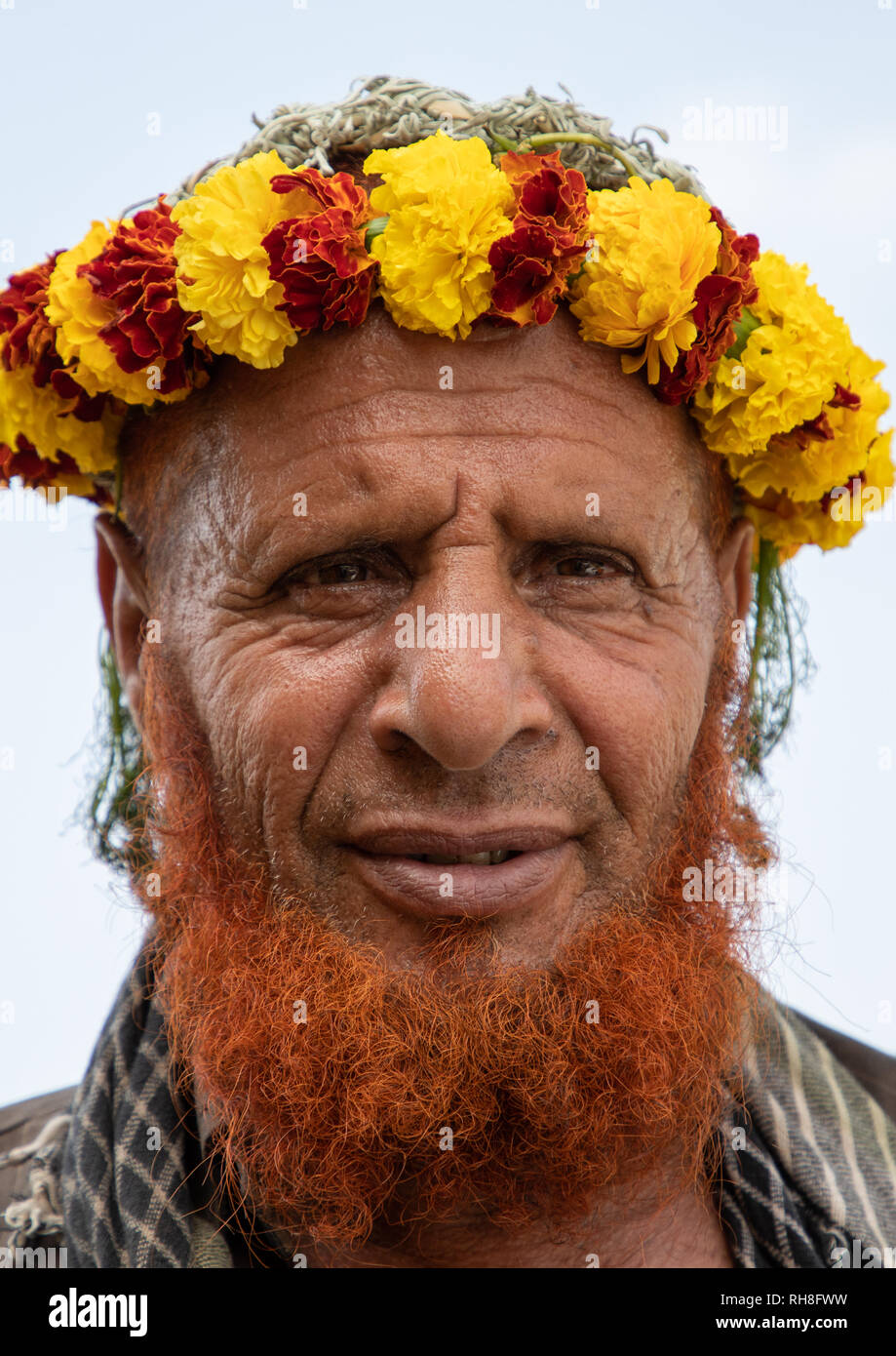 Saudi beard hi-res stock photography and images - Alamy