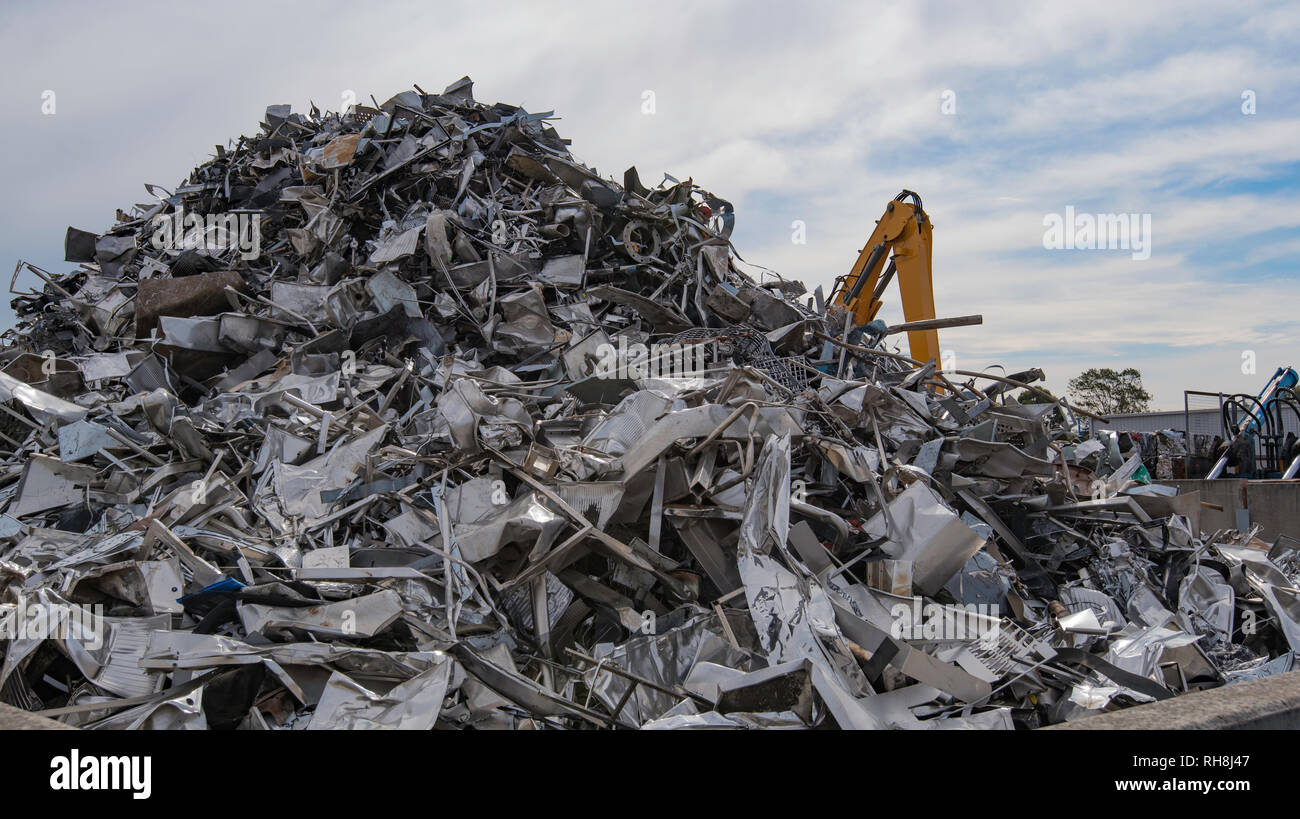 Stainless scrap hi-res stock photography and images - Alamy