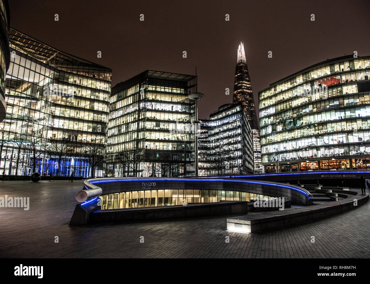 London at night with The Scoop, Unicorn Theatre Stock Photo - Alamy