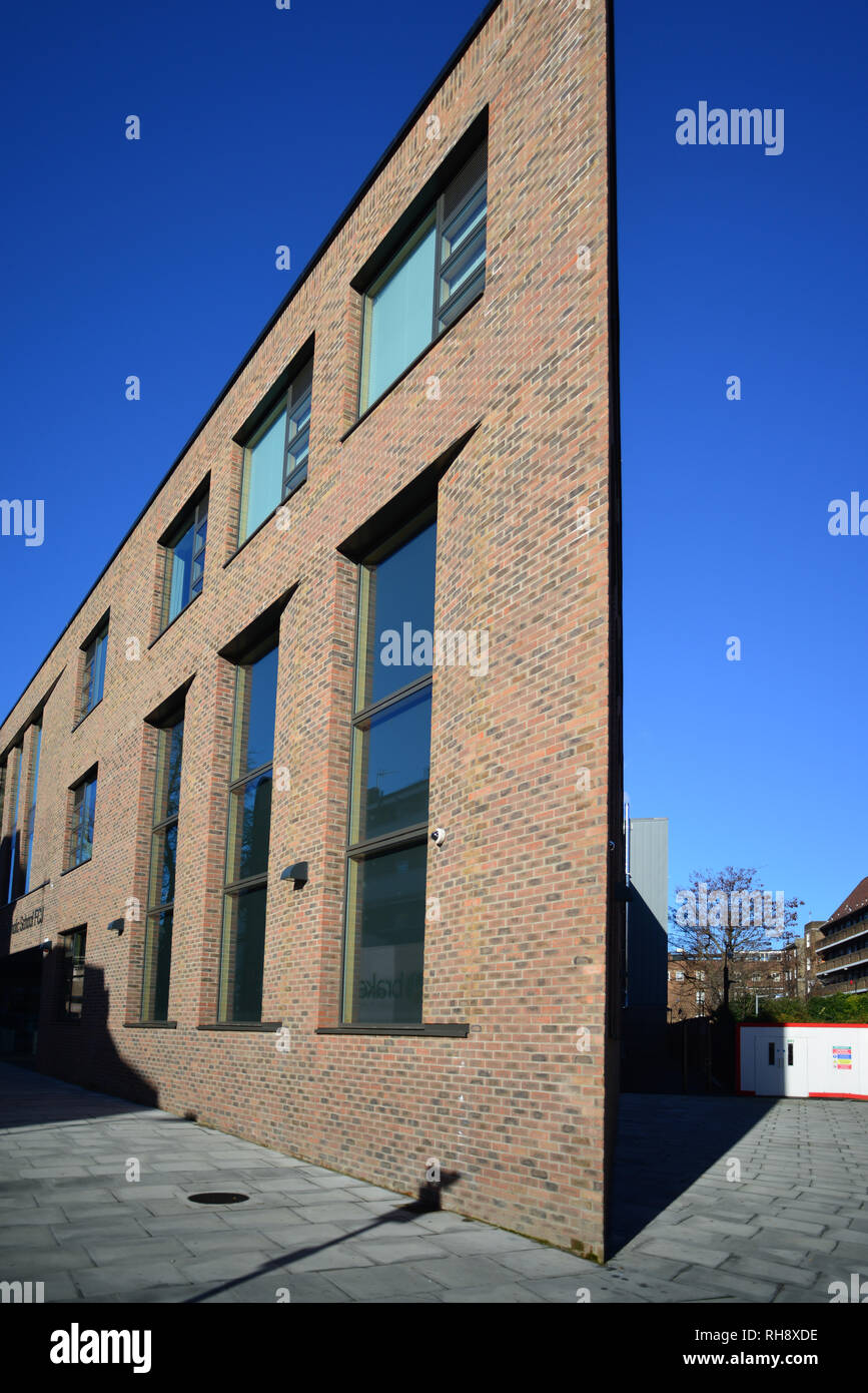 Maria fidelis catholic school hi-res stock photography and images - Alamy