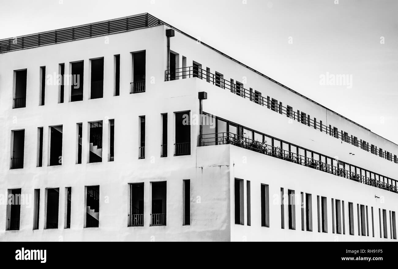 The upper part of a modern building hi-res stock photography and images ...