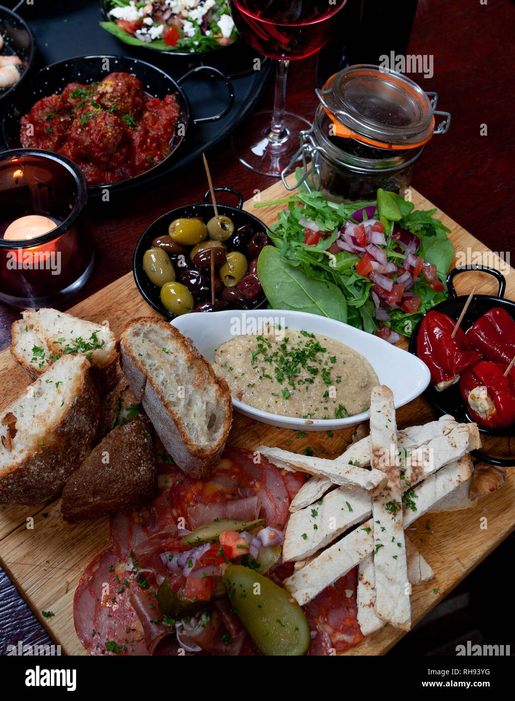 Mediterranean table hi-res stock photography and images - Alamy