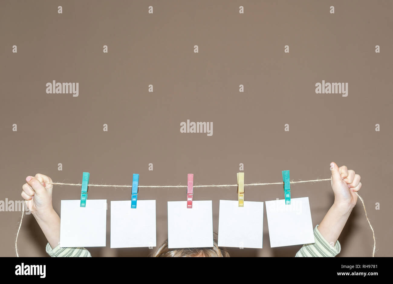 White sheet tied hi-res stock photography and images - Alamy