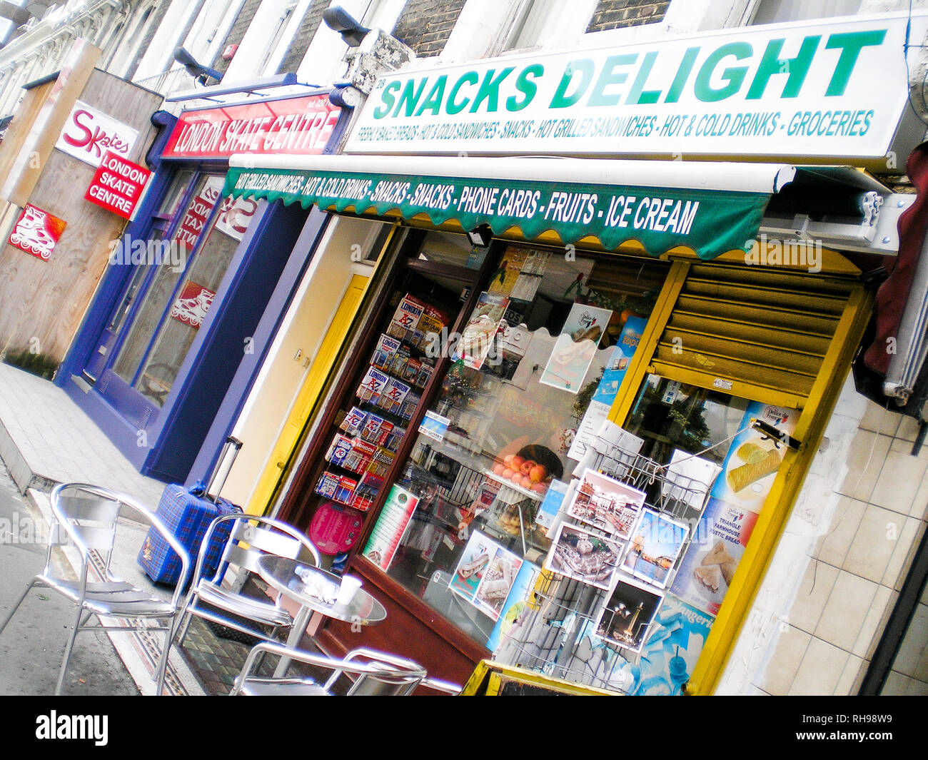 Fast-food restaurant, street view, London, England, United Kingdom ...