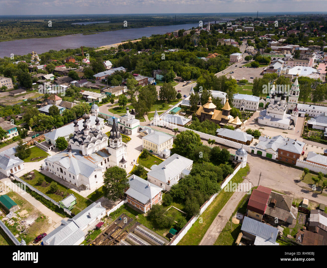 Panoramic aerial view of Trinity and Annunciation Monasteries in Murom ...