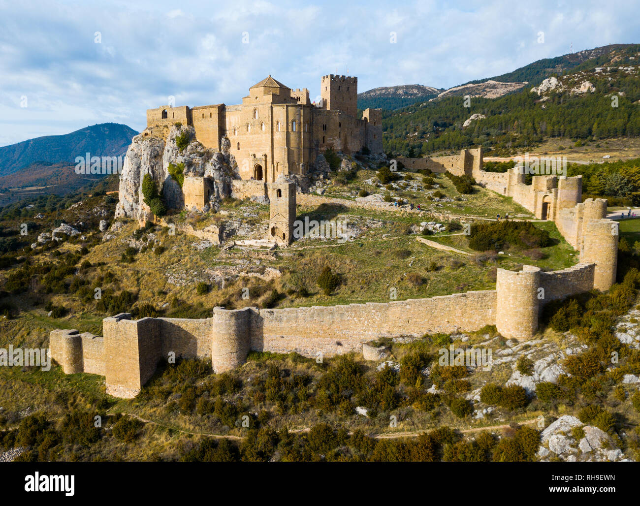 Monuments of the province of huesca hi-res stock photography and images ...