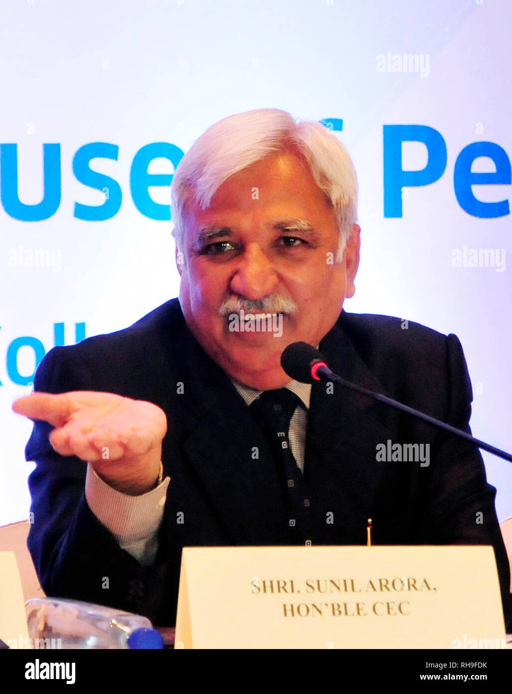 Chief election commissioner india hi-res stock photography and images ...