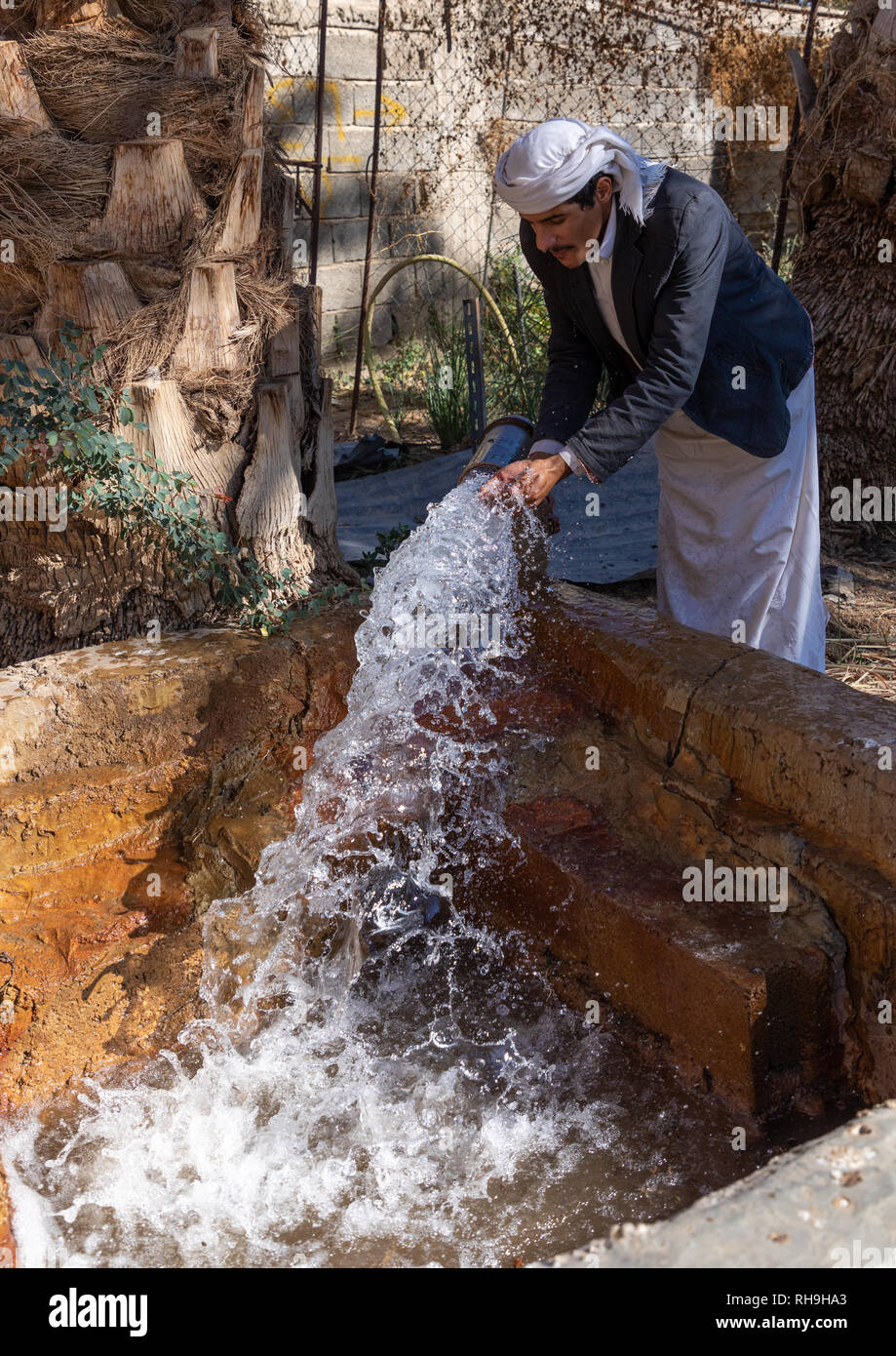 Saudi farm hi-res stock photography and images - Alamy