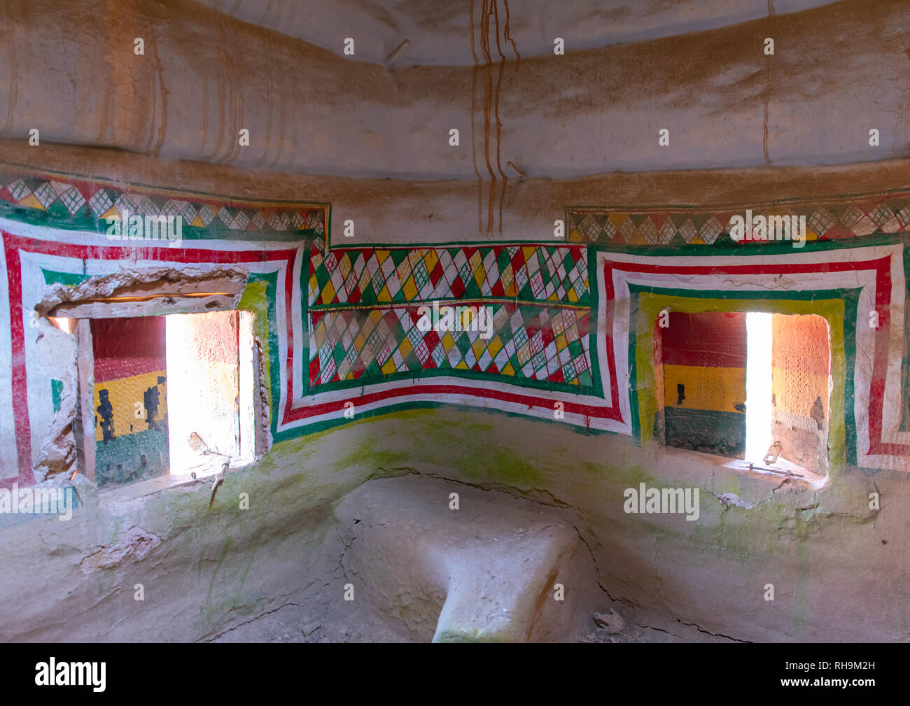 Al-qatt al-asiri traditionally female interior window decoration in an ...
