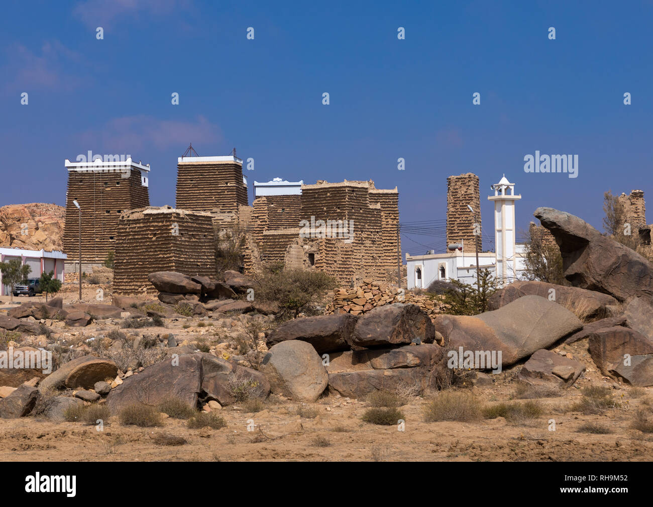 Stone and mud houses with slates in a village, Asir province, Sarat ...