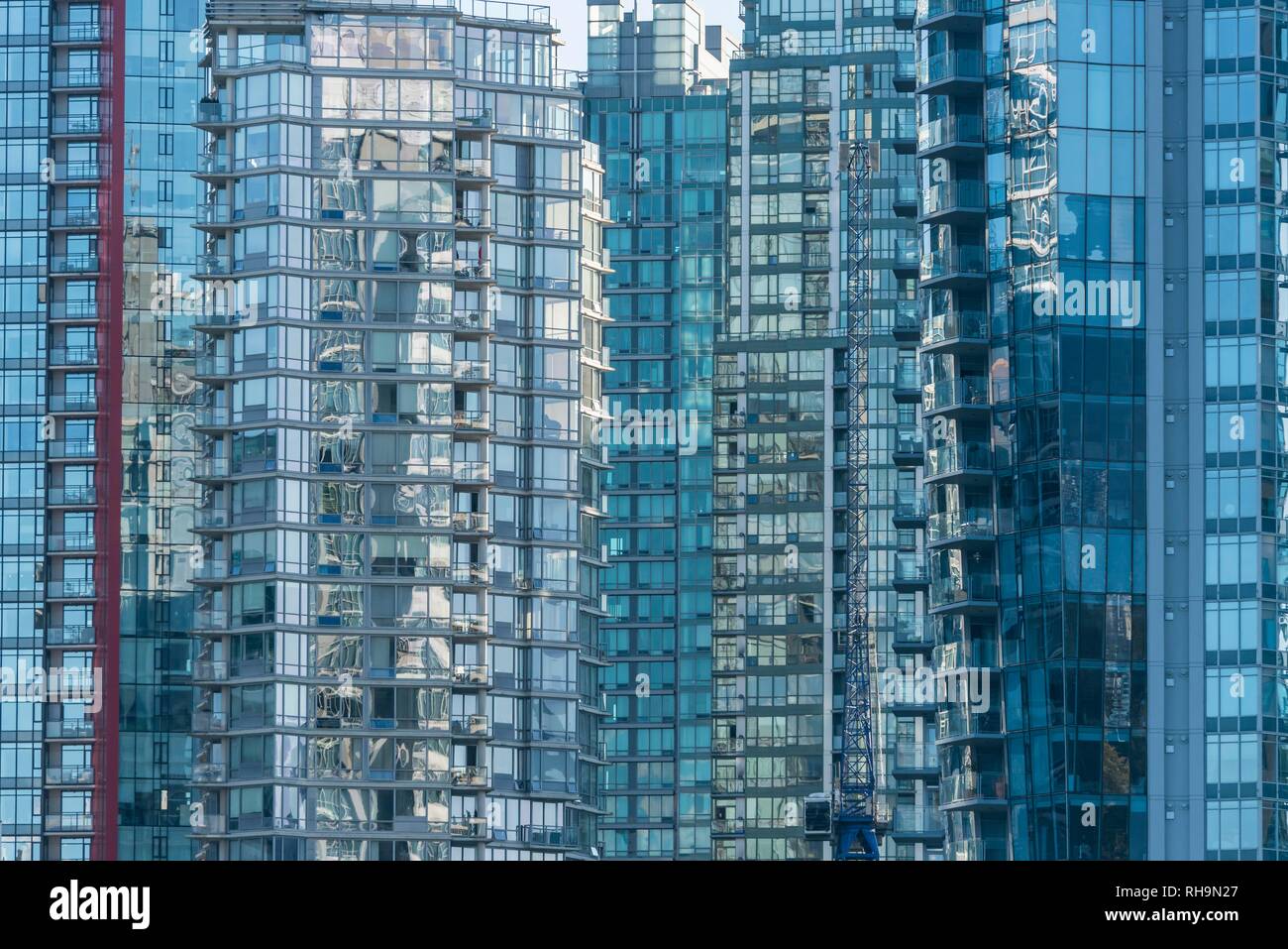 Skyscrapers facade hi-res stock photography and images - Alamy