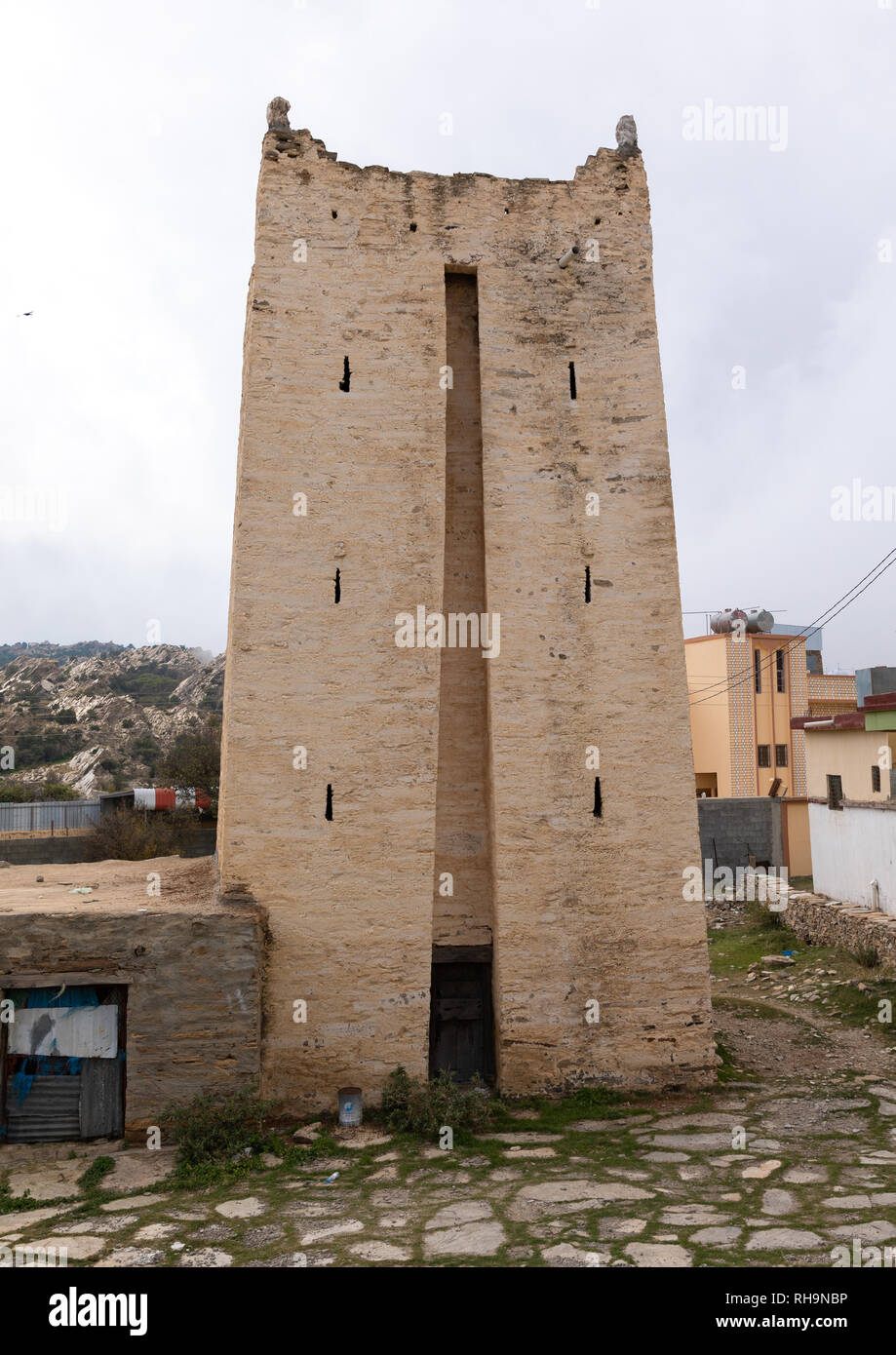 Fortified stone houses, Asir province, Tanomah, Saudi Arabia Stock ...