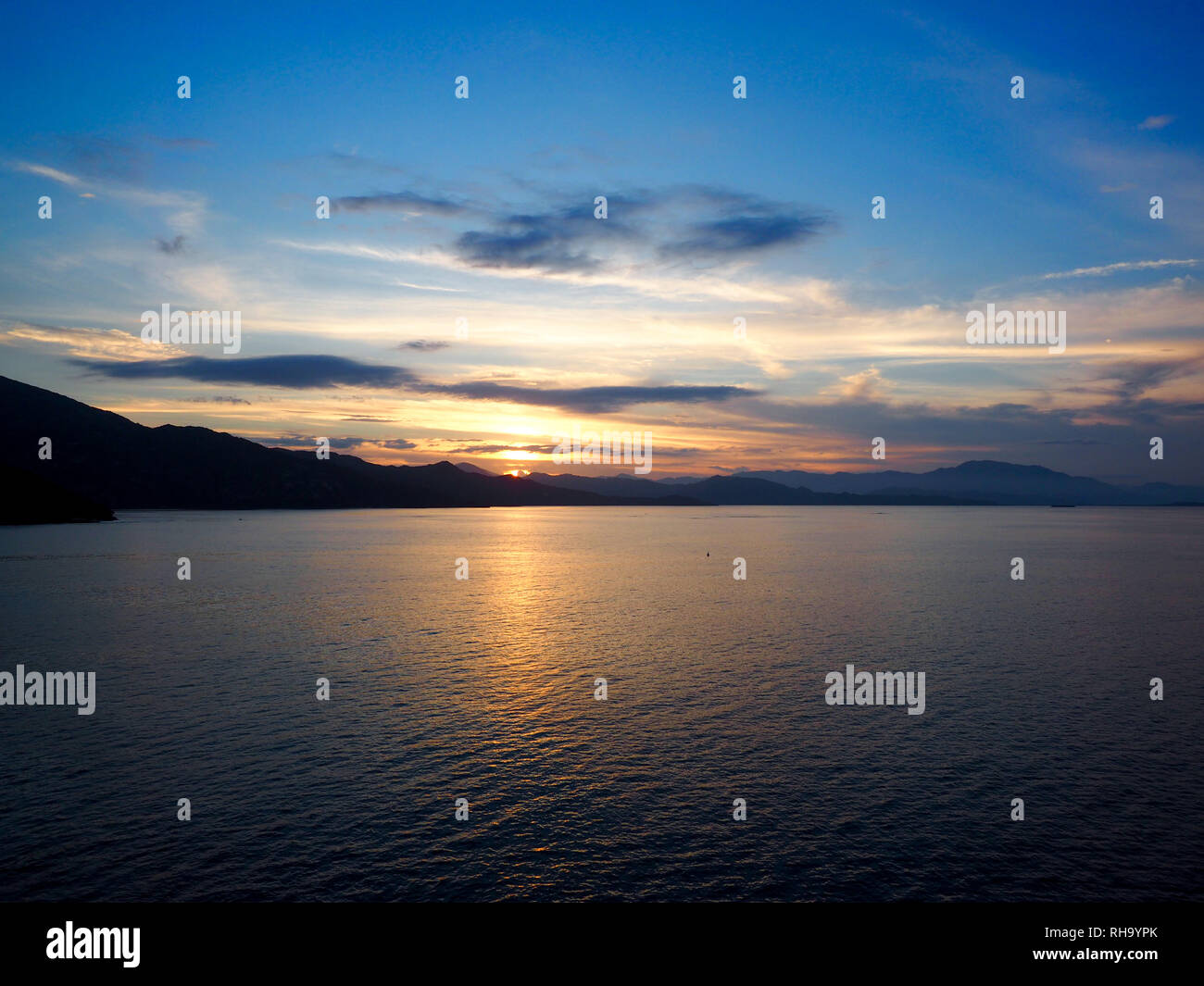 Sunset paradise colors hi-res stock photography and images - Alamy