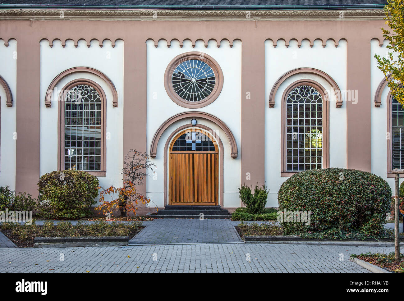 Entry side of church hi-res stock photography and images - Alamy