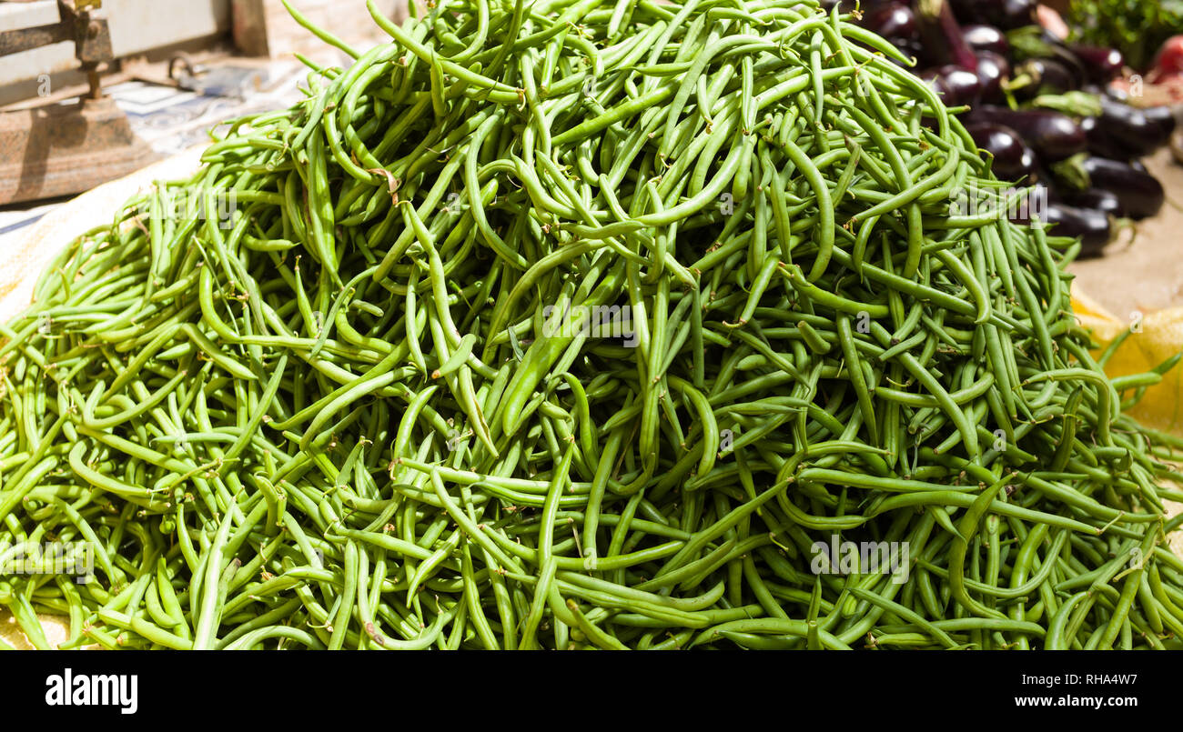 Fresh Green string beans piled a hill Stock Photo - Alamy