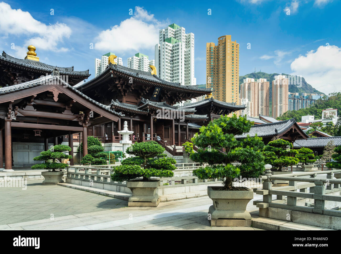 Buildings chi lin nunnery in diamond hi-res stock photography and ...