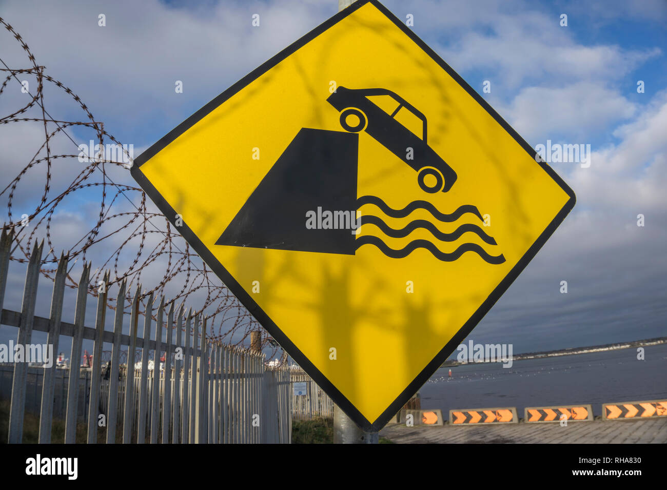 End of pier Stock Photo - Alamy