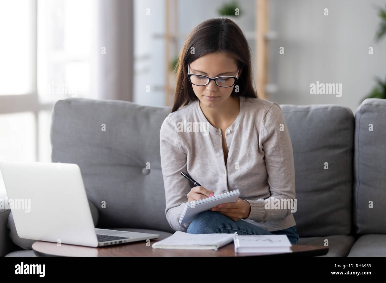 Student teenager girl write hi-res stock photography and images - Alamy