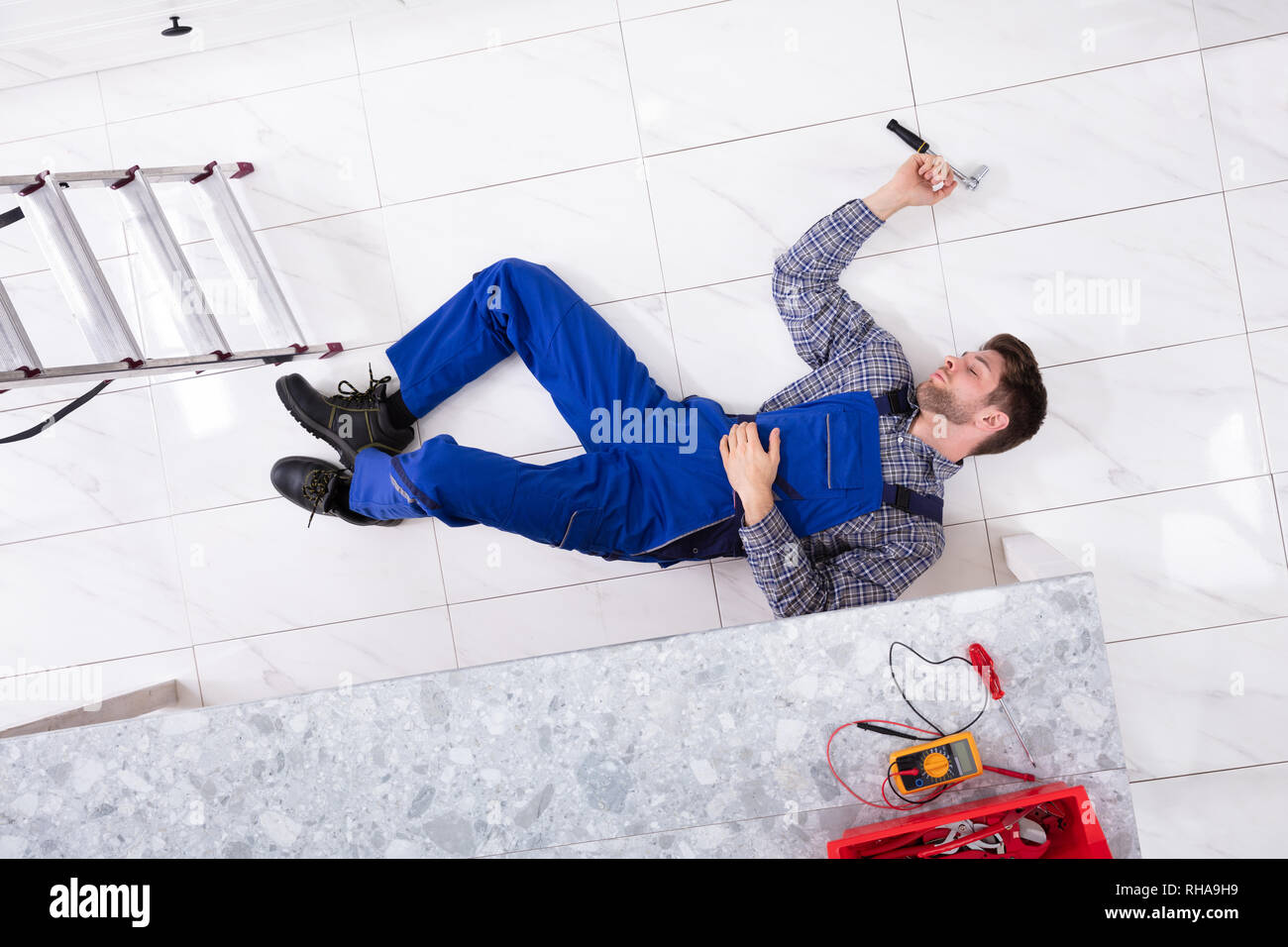 Overhead ladder hi-res stock photography and images - Alamy