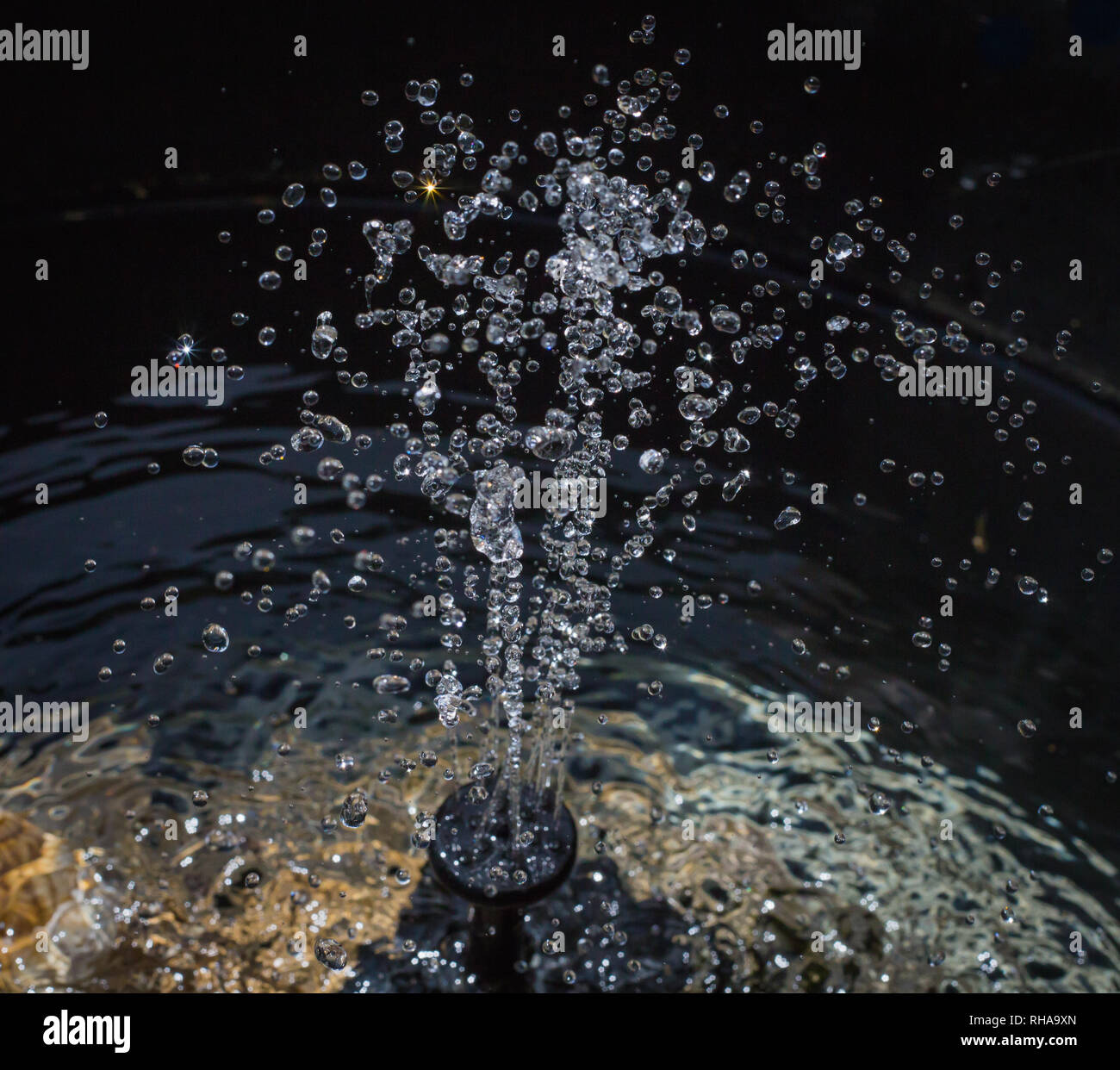 Water fountain water drops hi-res stock photography and images - Alamy