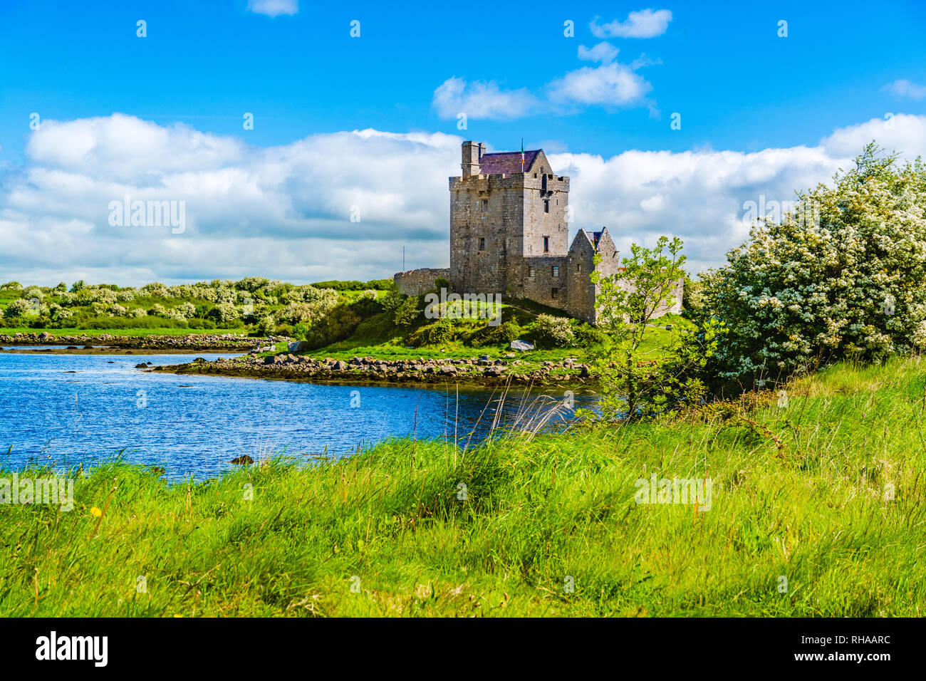 Galway, Kinvara, Ireland: Dunguaire Castle in Galway Bay, Ireland Stock ...