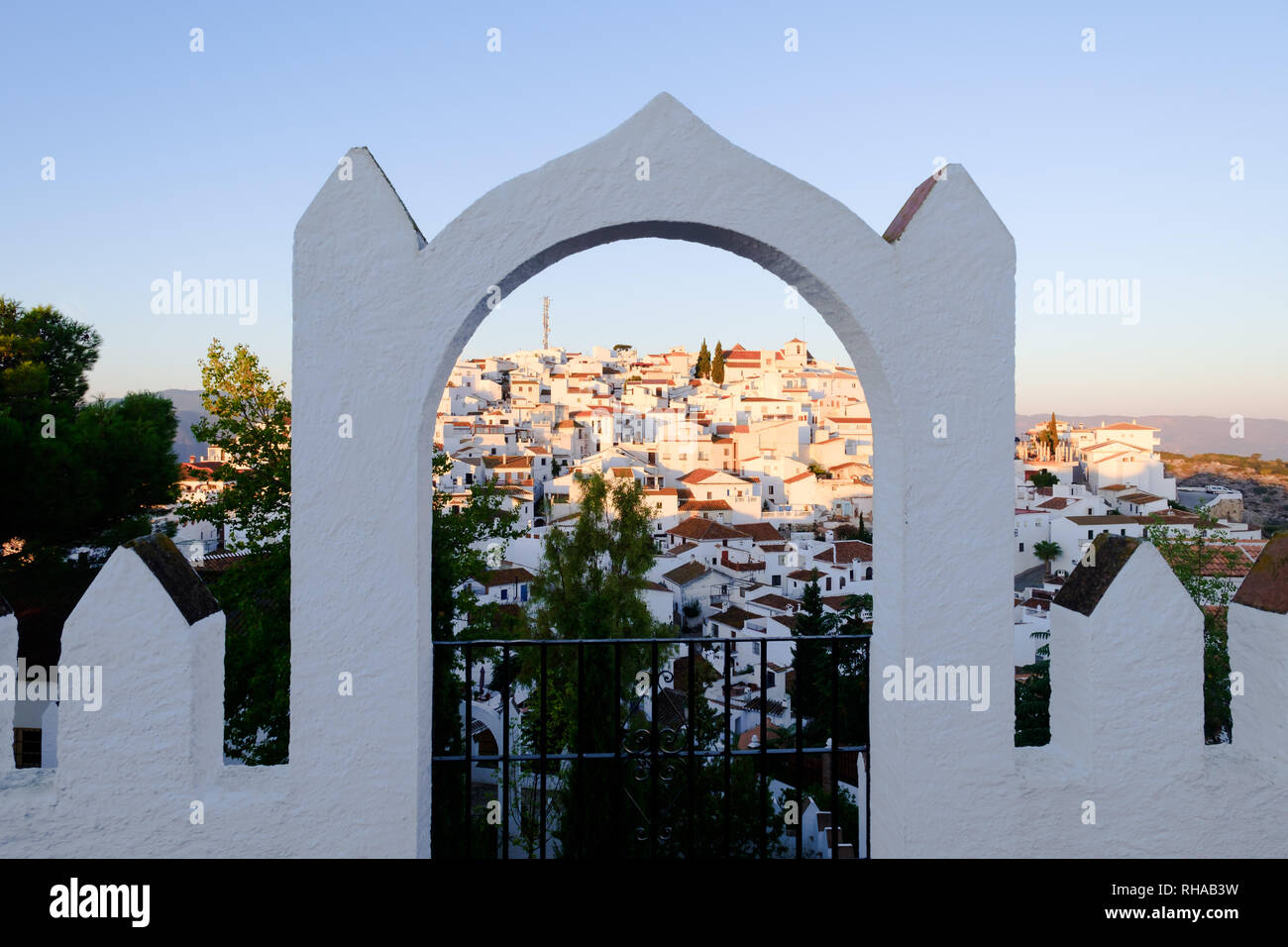 Moorish arch hi-res stock photography and images - Alamy
