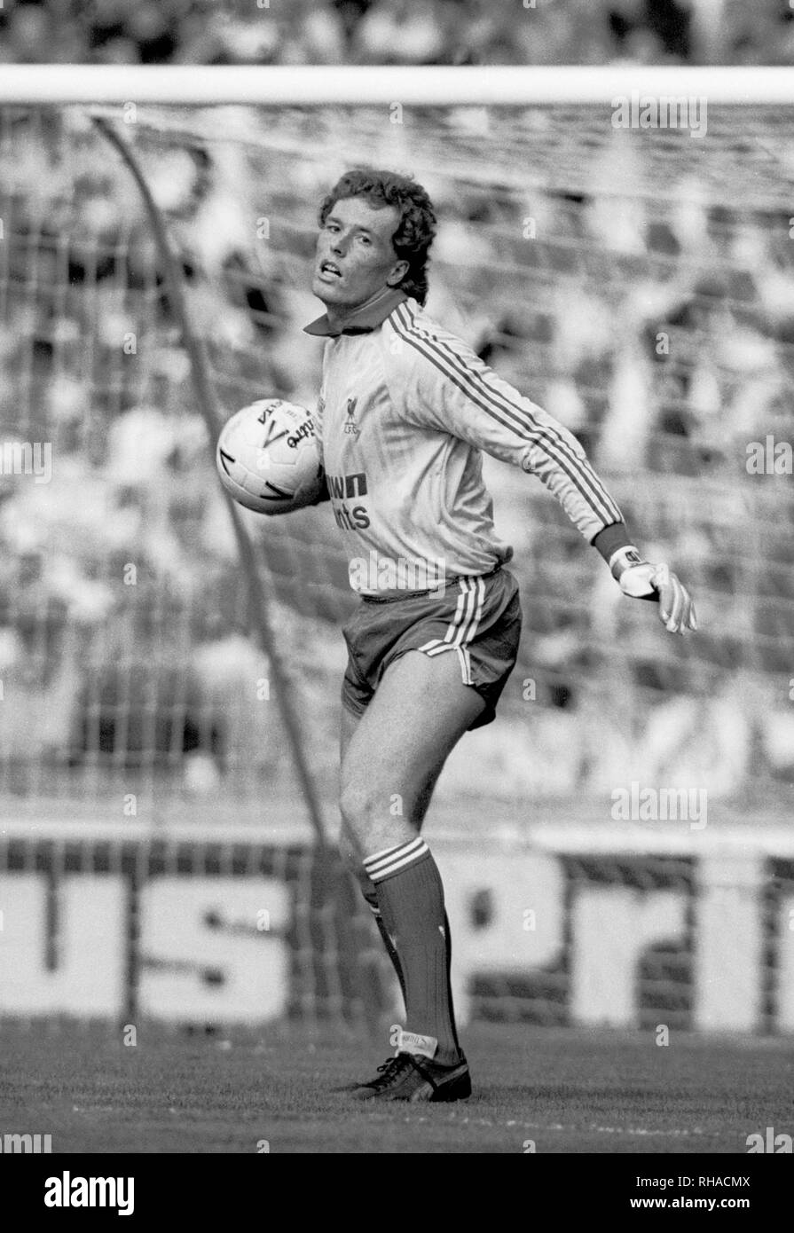 MIKE HOOPER, LIVERPOOL FC, , 1986 Stock Photo - Alamy