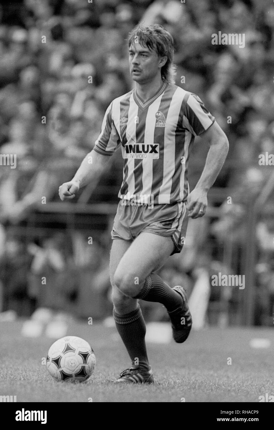 GLYNN SNODIN, SHEFFIELD WEDNESDAY FC, , 1986 Stock Photo - Alamy