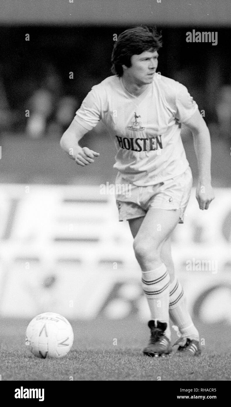 STEVE PERRYMAN, TOTTENHAM HOTSPUR FC, , 1985 Stock Photo - Alamy