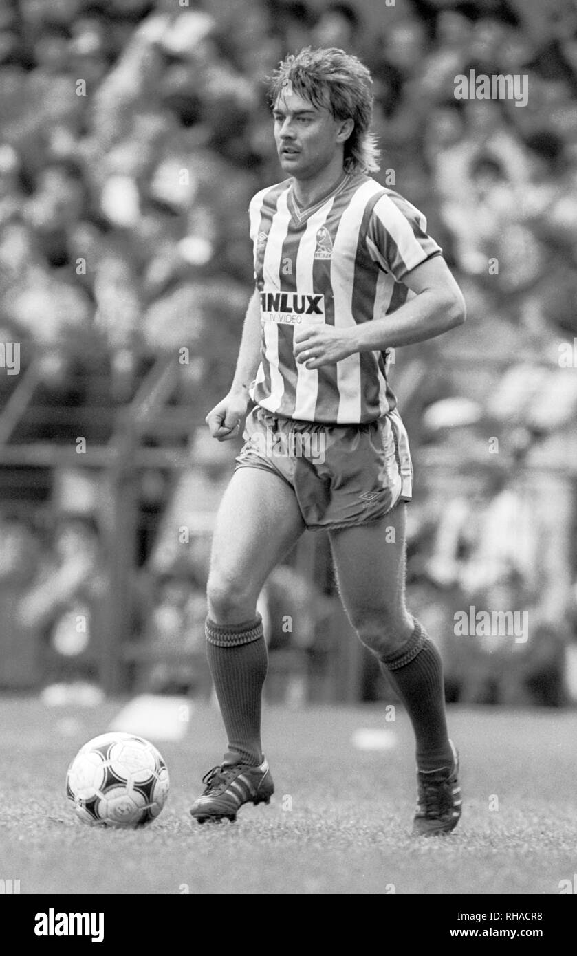 GLYNN SNODIN, SHEFFIELD WEDNESDAY FC, , 1986 Stock Photo - Alamy