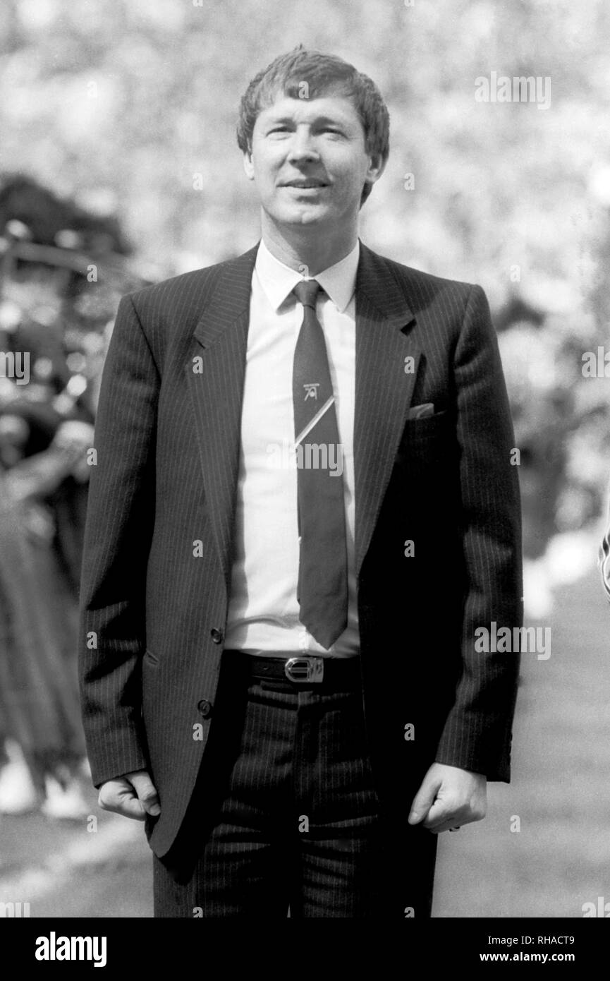 Alex ferguson 1986 Black and White Stock Photos & Images - Alamy
