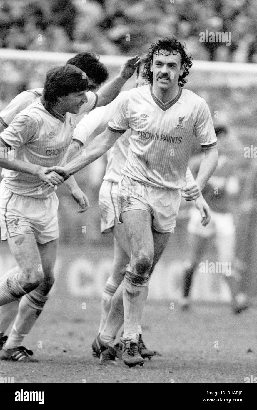 RONNIE WHELAN , JOHN WARK, LIVERPOOL FC, , 1985 Stock Photo - Alamy