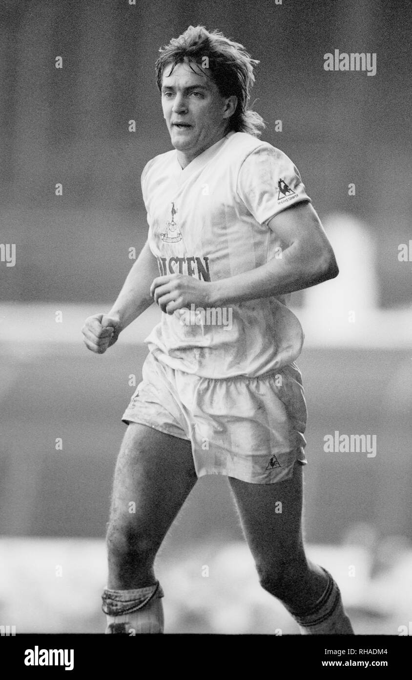 GARY MABBUTT, TOTTENHAM HOTSPUR FC, , 1985 Stock Photo - Alamy GARY MABBUTT, TOTTENHAM HOTSPUR FC, , 1985 Stock Photo - Alamy