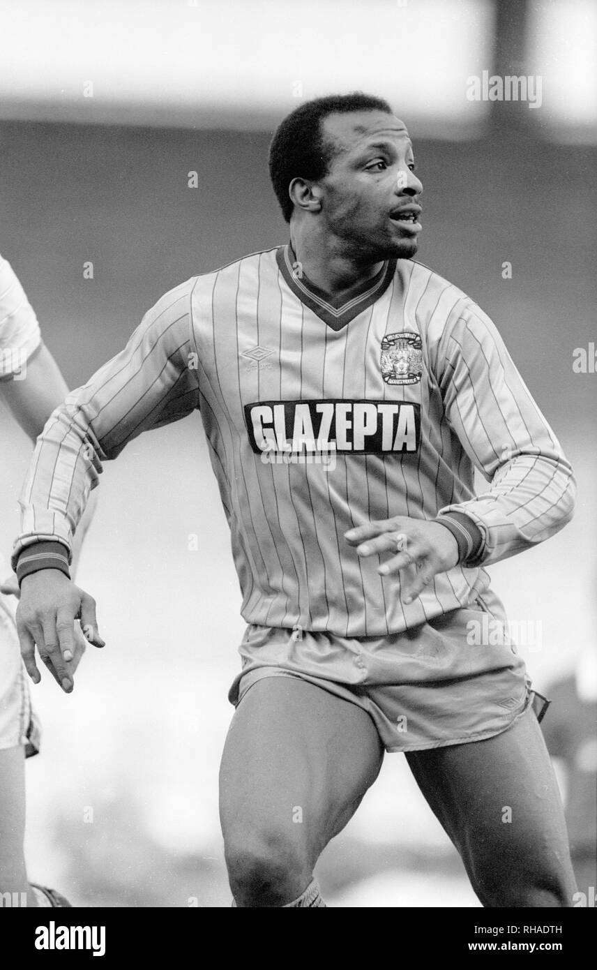 Cyrille regis hi-res stock photography and images - Alamy
