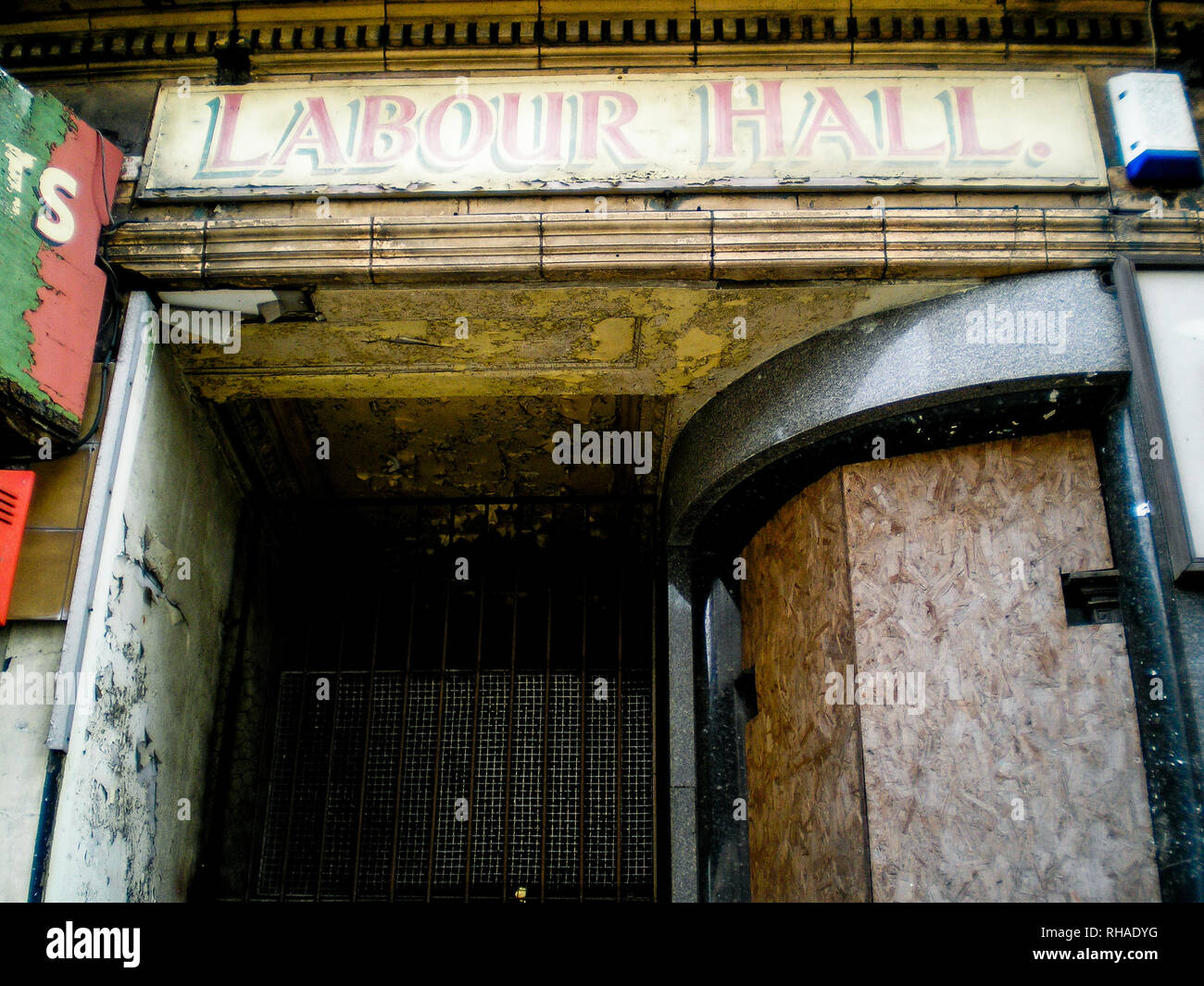 Kingdom hall swansea hi-res stock photography and images - Alamy