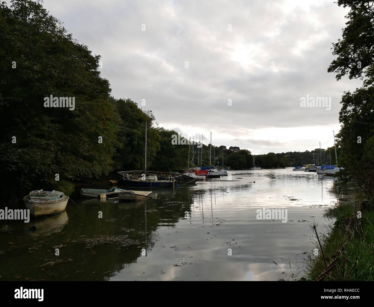 Beautiful tranquil riverscape hi-res stock photography and images - Alamy