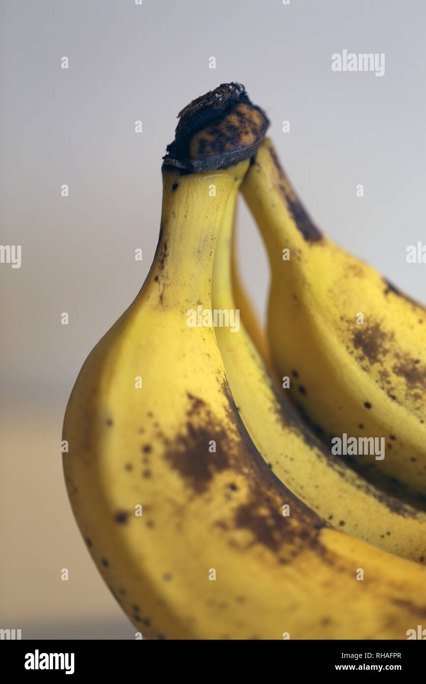 Up close photo of bananas hi-res stock photography and images - Alamy