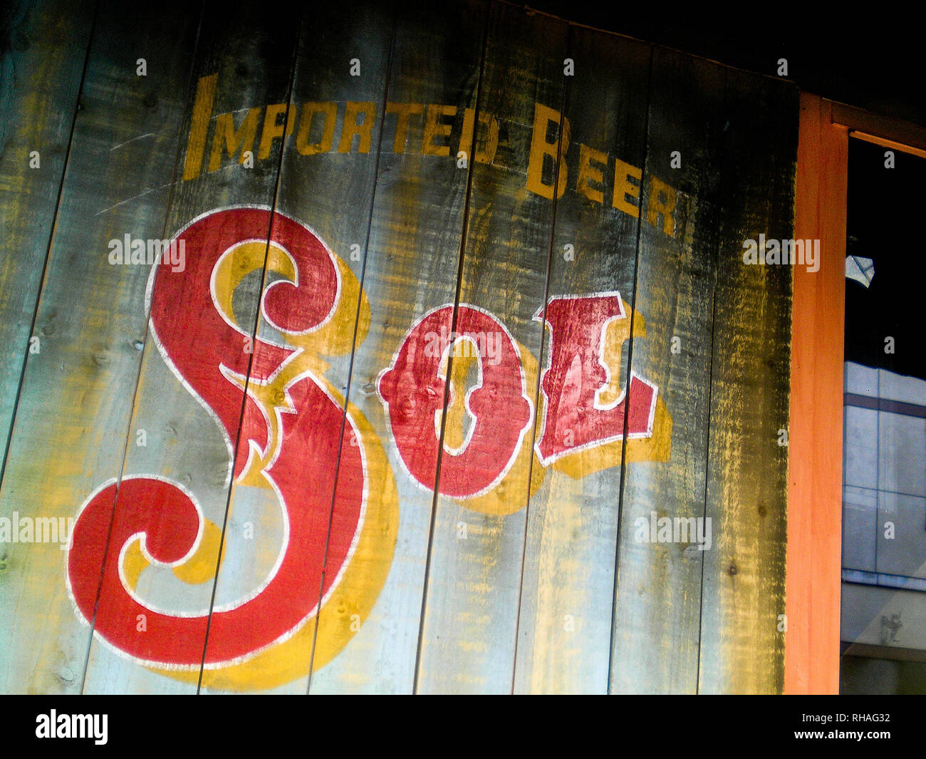 Cerveza sol hi-res stock photography and images - Alamy