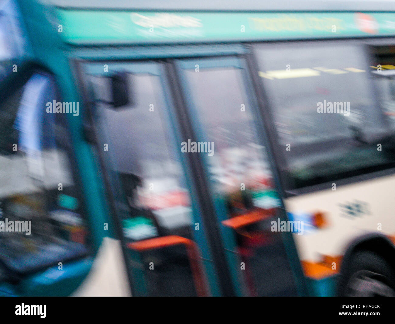 Bus de cardiff hi-res stock photography and images - Alamy