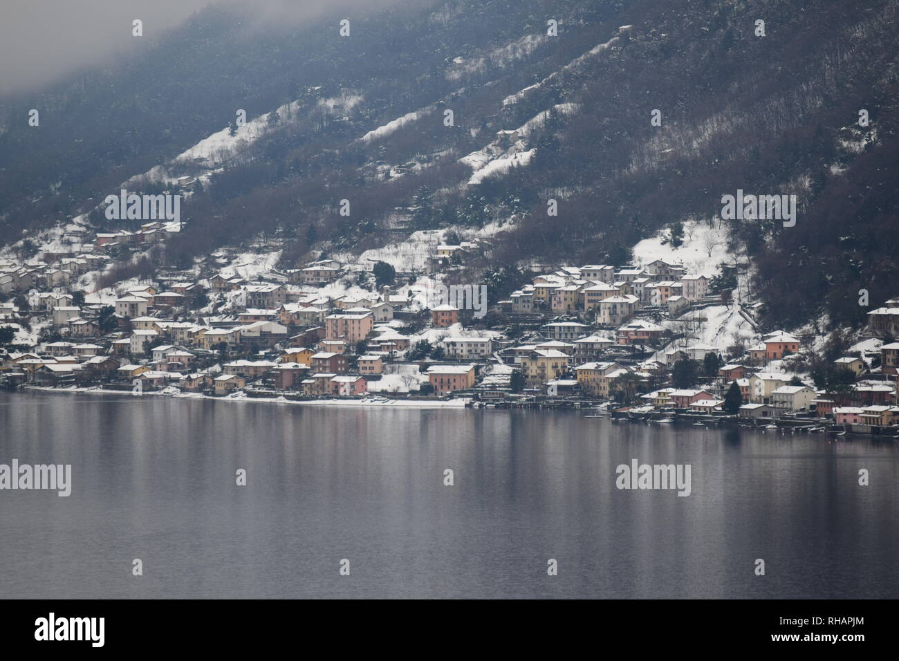 Winter Scene in Lake Como, Italy Stock Photo - Alamy