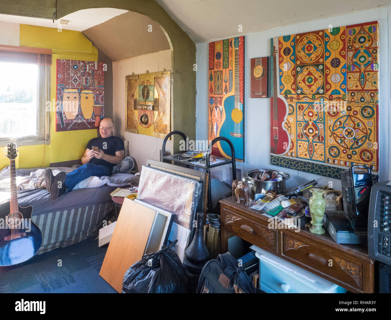 Bedsit hi-res stock photography and images - Alamy