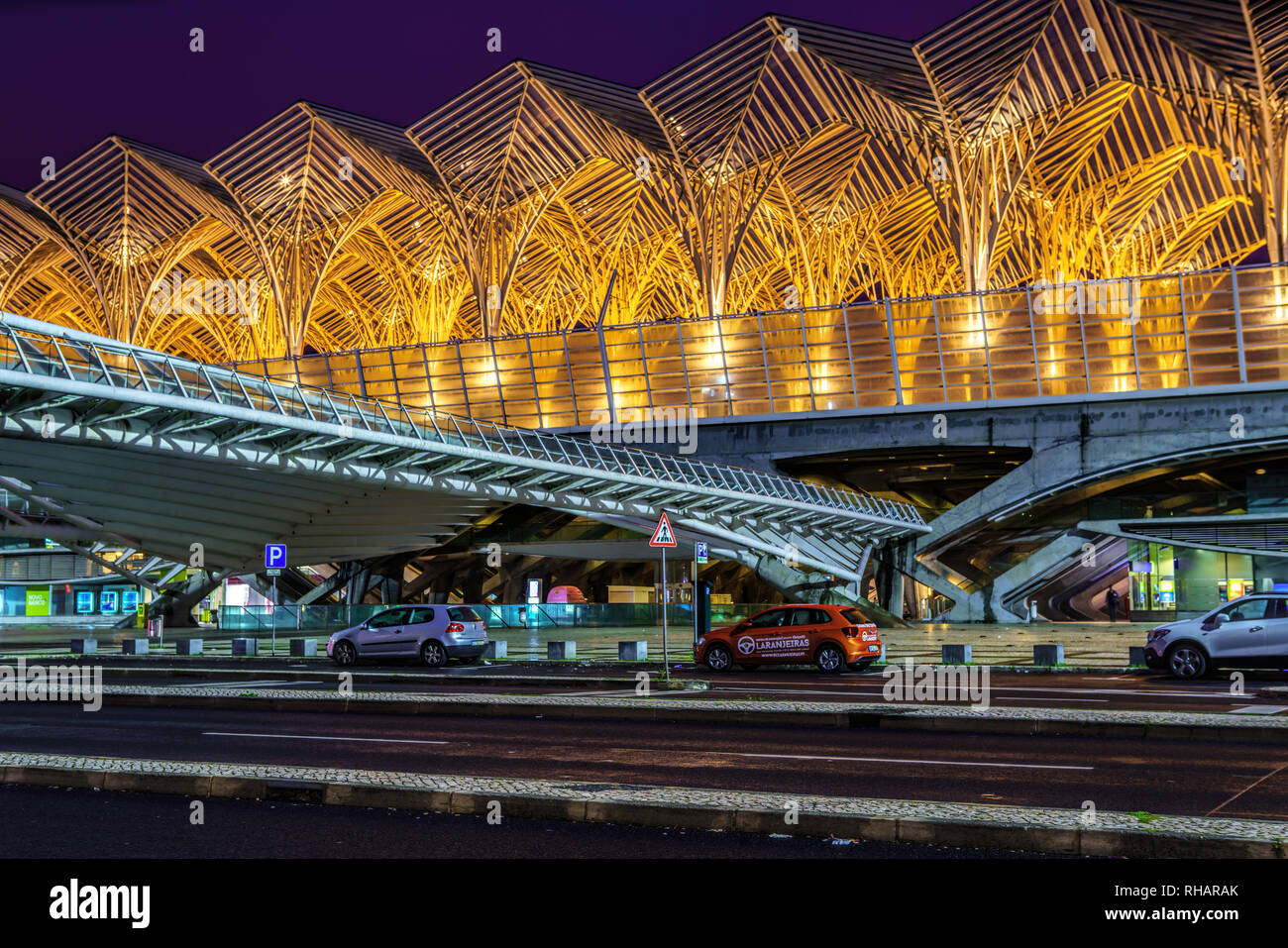 Gare du Oriente (Orient Station) public transport designed by architect ...