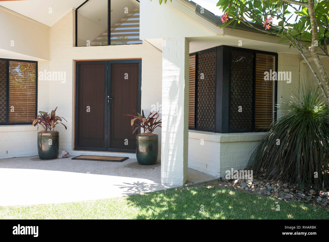 Real estate images of the exterior of a house for sale Stock Photo - Alamy