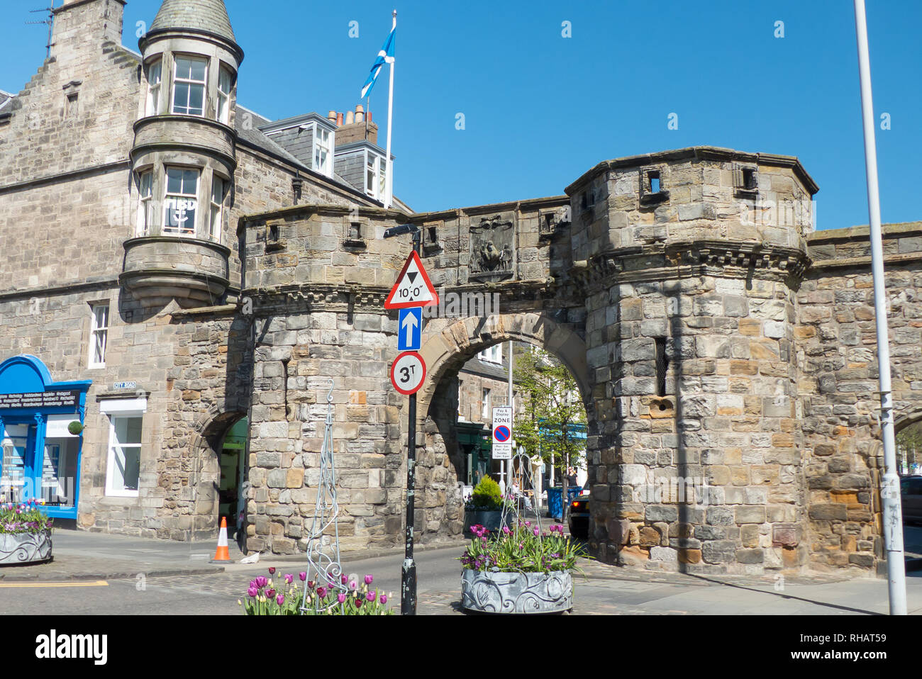 St Andrews in Scotland: the West Port archway Stock Photo - Alamy