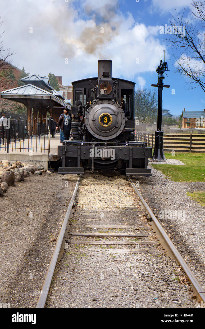 Steam locomotive greenfield village dearborn hi-res stock photography ...