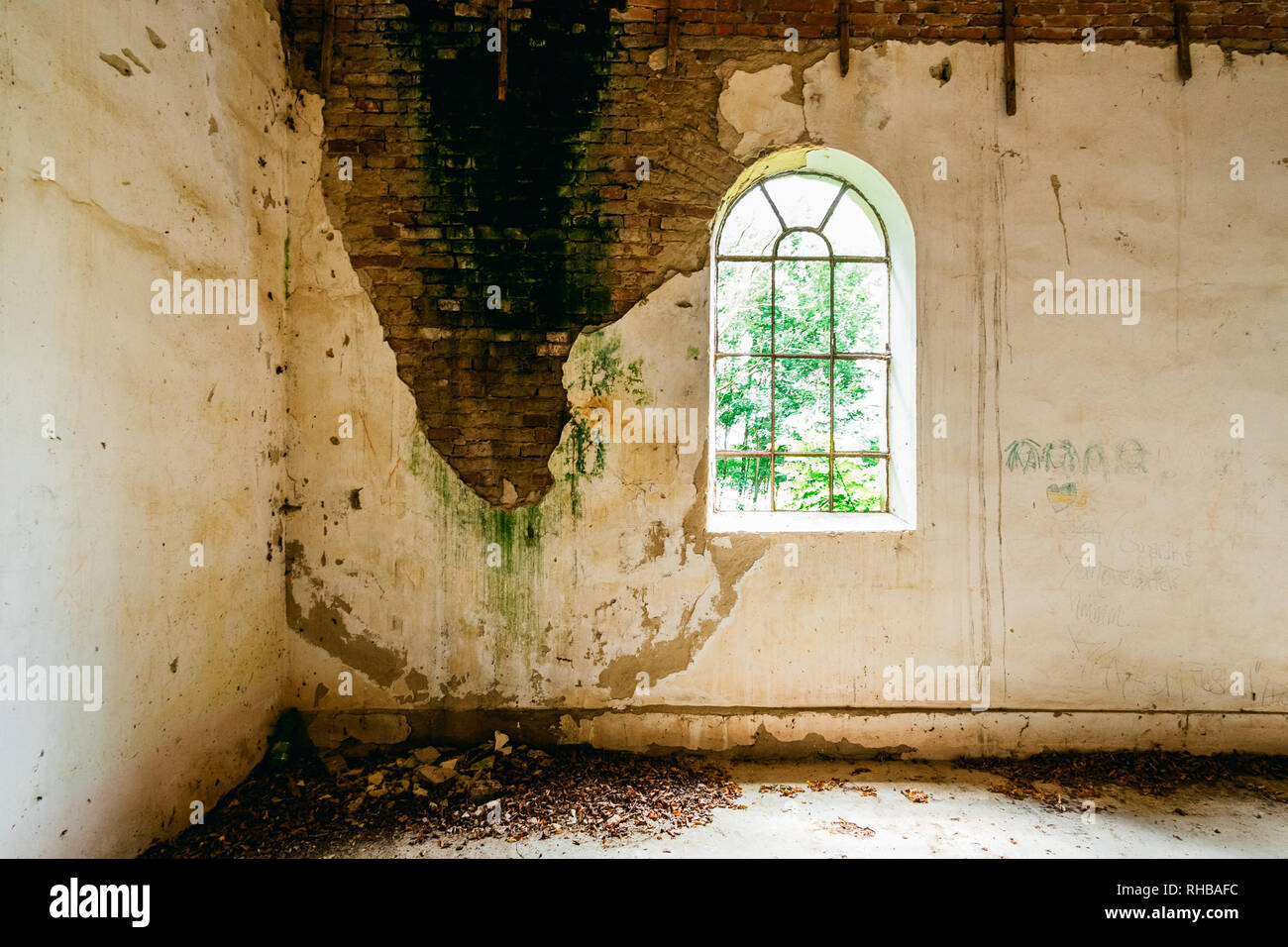 Abandoned Church Interior High Resolution Stock Photography and Images ...