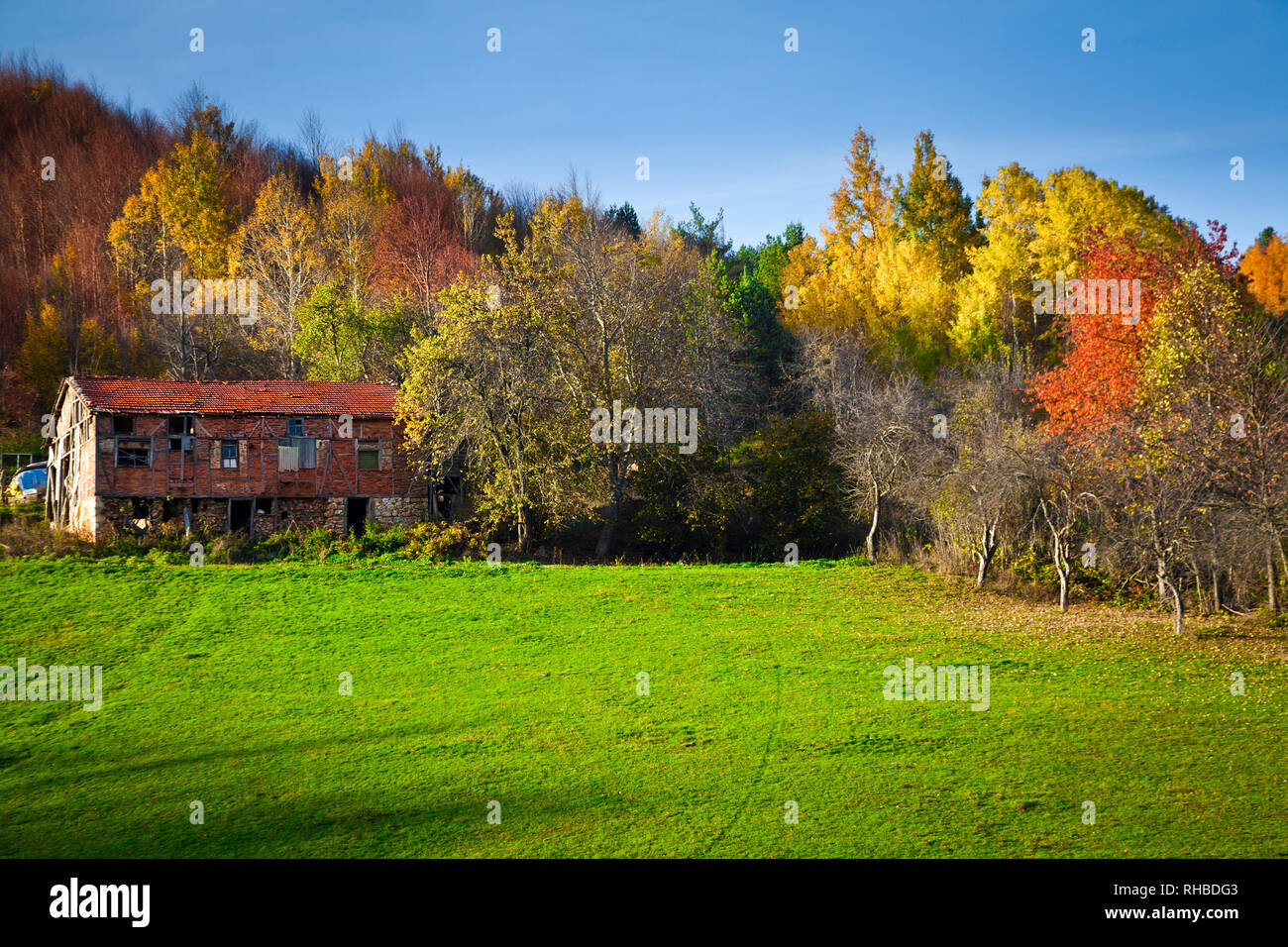 Barrack scene hi-res stock photography and images - Alamy