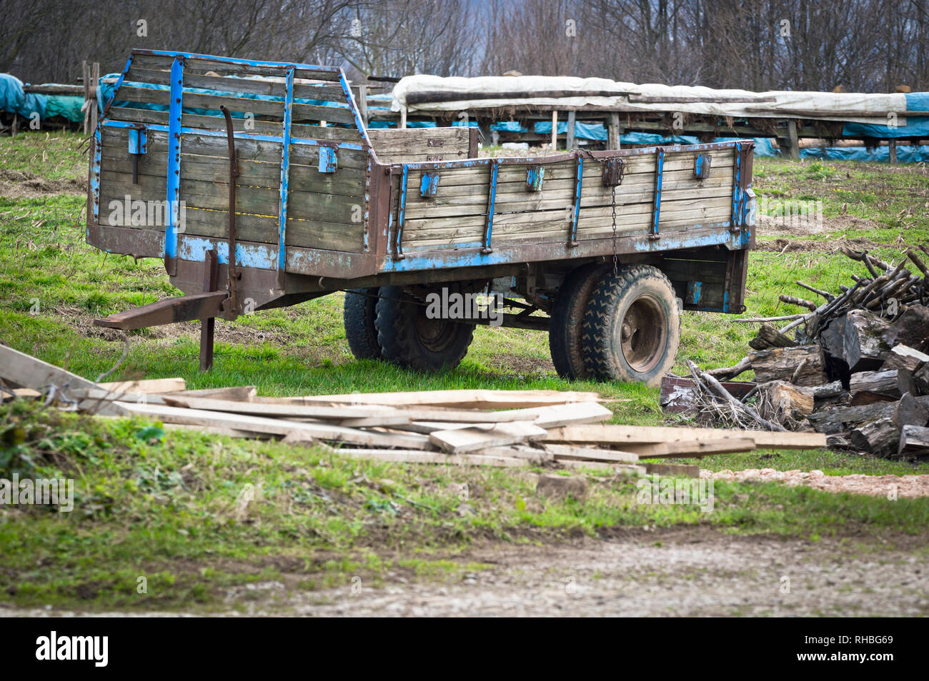 Antique farm trailer hi-res stock photography and images - Alamy