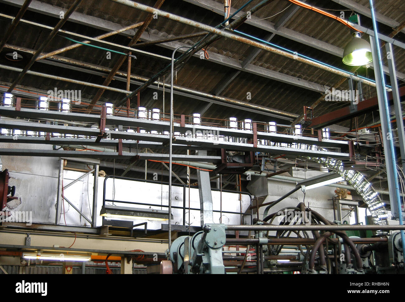 Canneries hi-res stock photography and images - Alamy