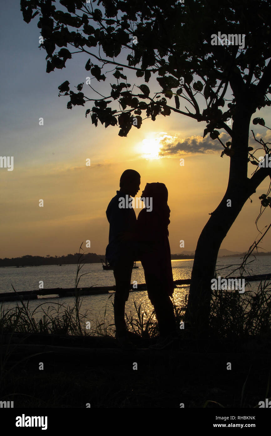 Sunset Pictures With Lovers